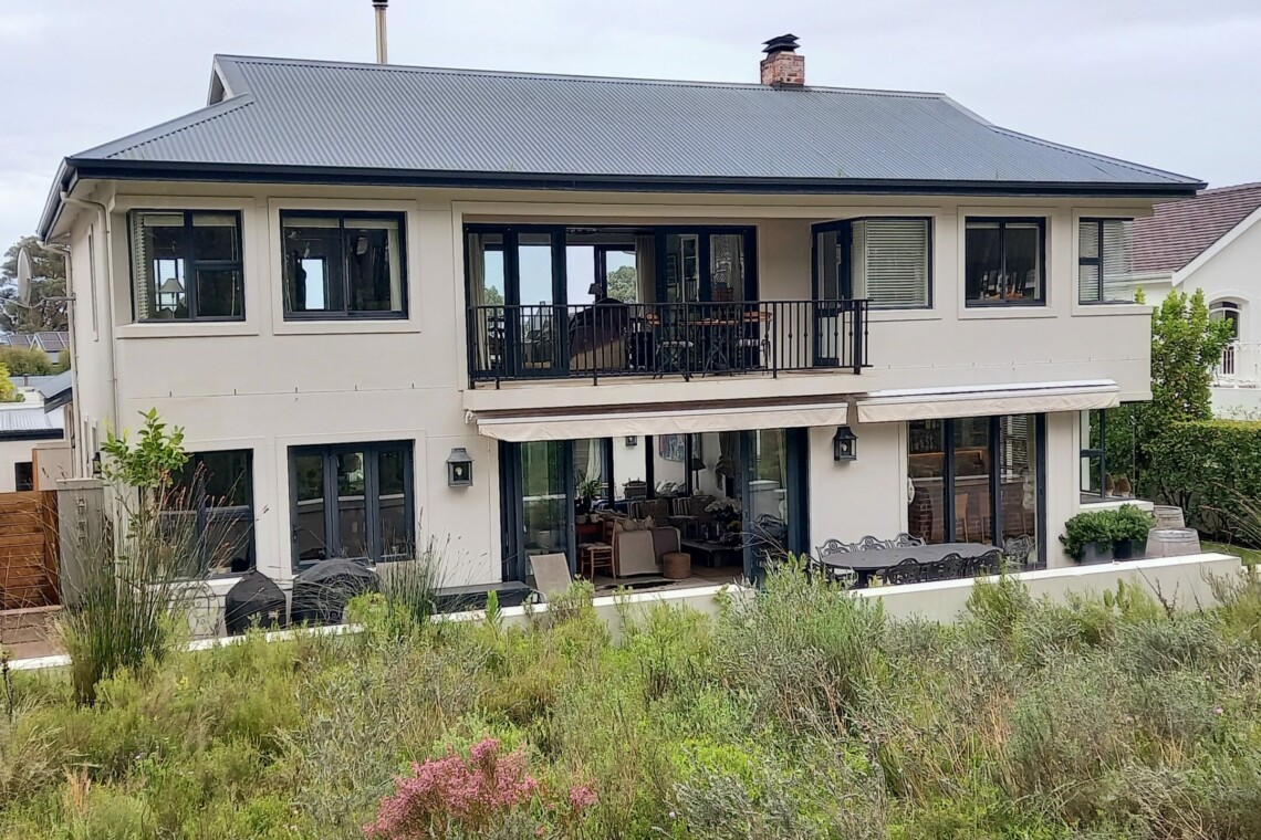 Homepage - Hermanus Holiday Homes - Hermanus Holidays